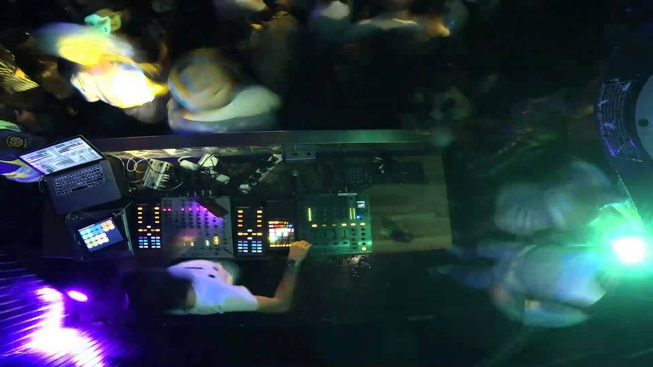 5 hour dj set in 90 seconds @ Slottsstallarna - YouTube