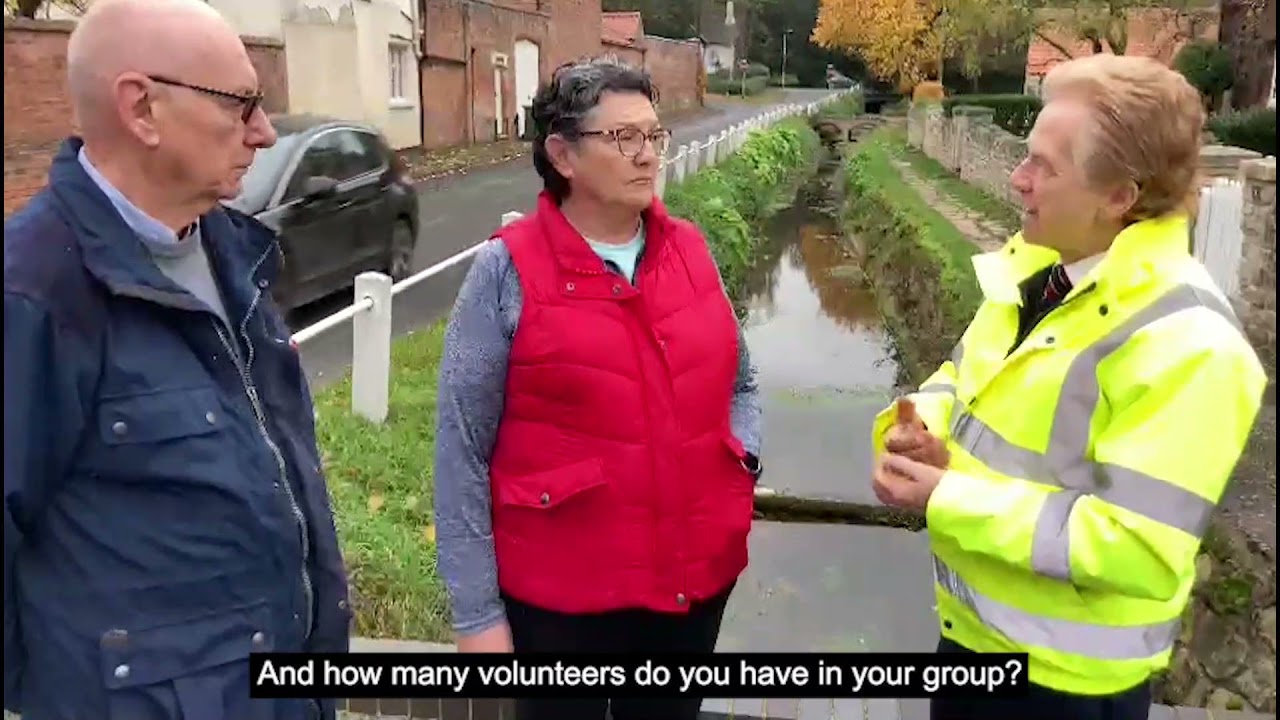 Councillor Neil Clarke MBE meets flood wardens in Thurgarton - YouTube