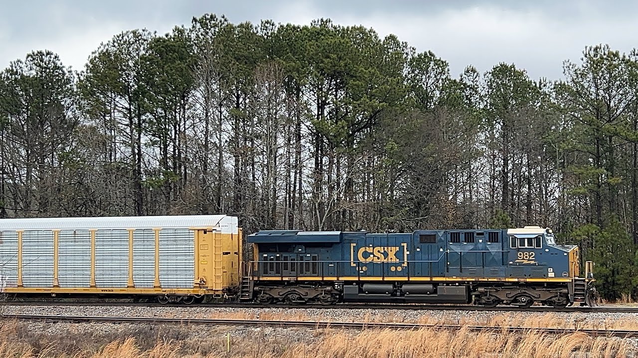 CSX 982 entering Manchester, Ga. with auto-racks awaiting a crew change ...