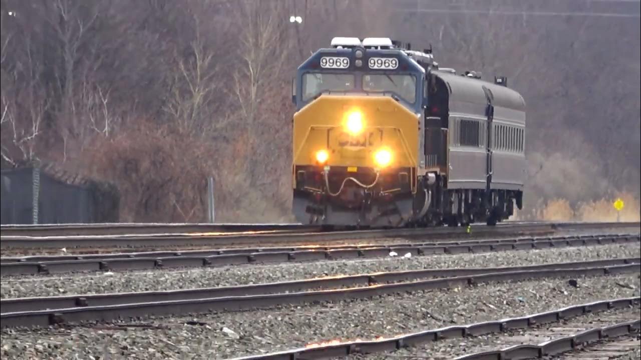 Santa Fe Shock Control Boxcar! NS and CSX Trains Meet! Fast CSX Geometry Train! + More Trains ...