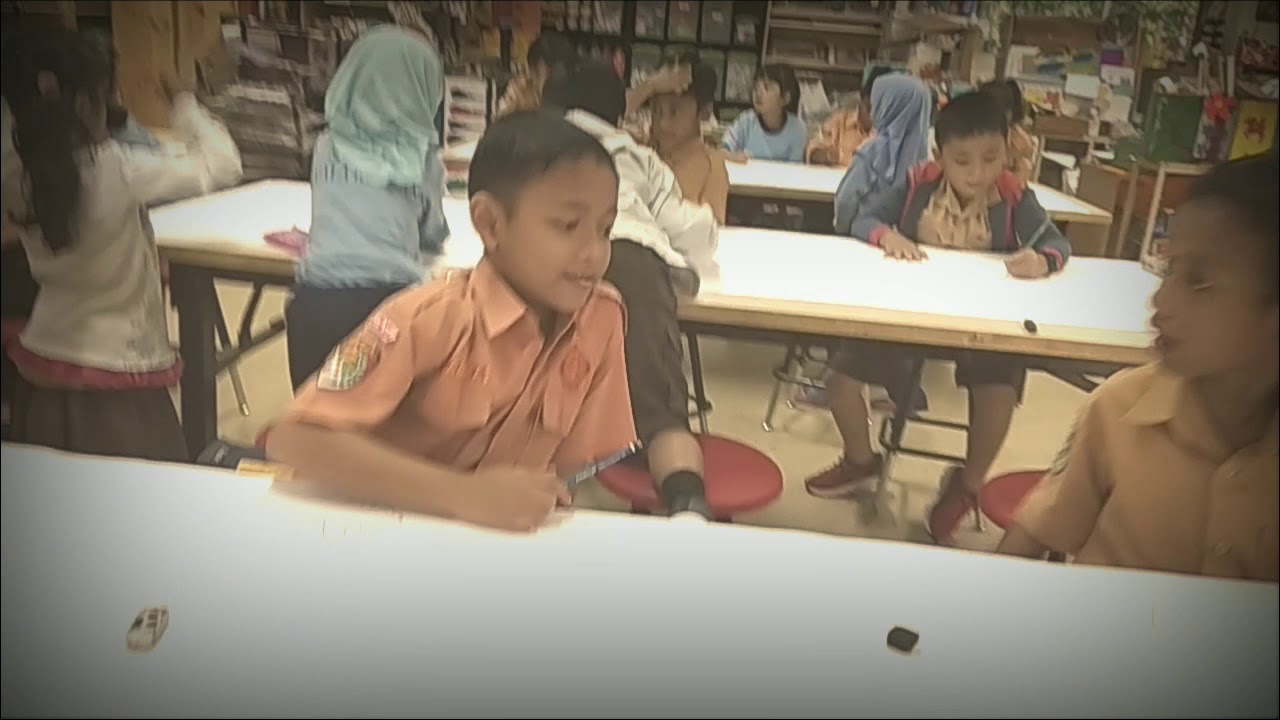 SD Ypj kk' art kelas kecil - YouTube