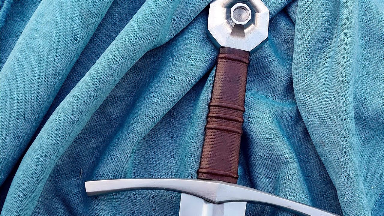 Oakeshott Type XVI Arming Sword Review - YouTube