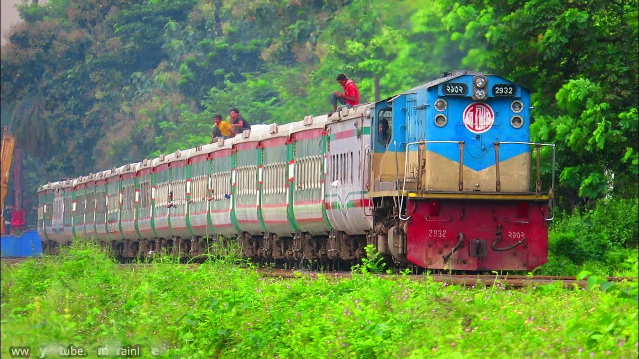 Tista express Train Bangladesh || DHAKA to Dewanganj via Mymensingh ...