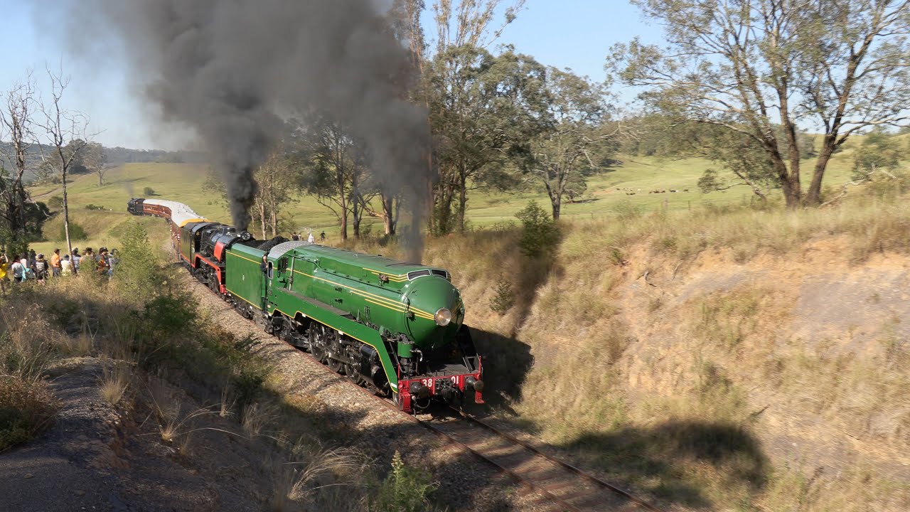 Australian steam locomotives 3001, 3526, 3801 & R766 - Thirlmere ...