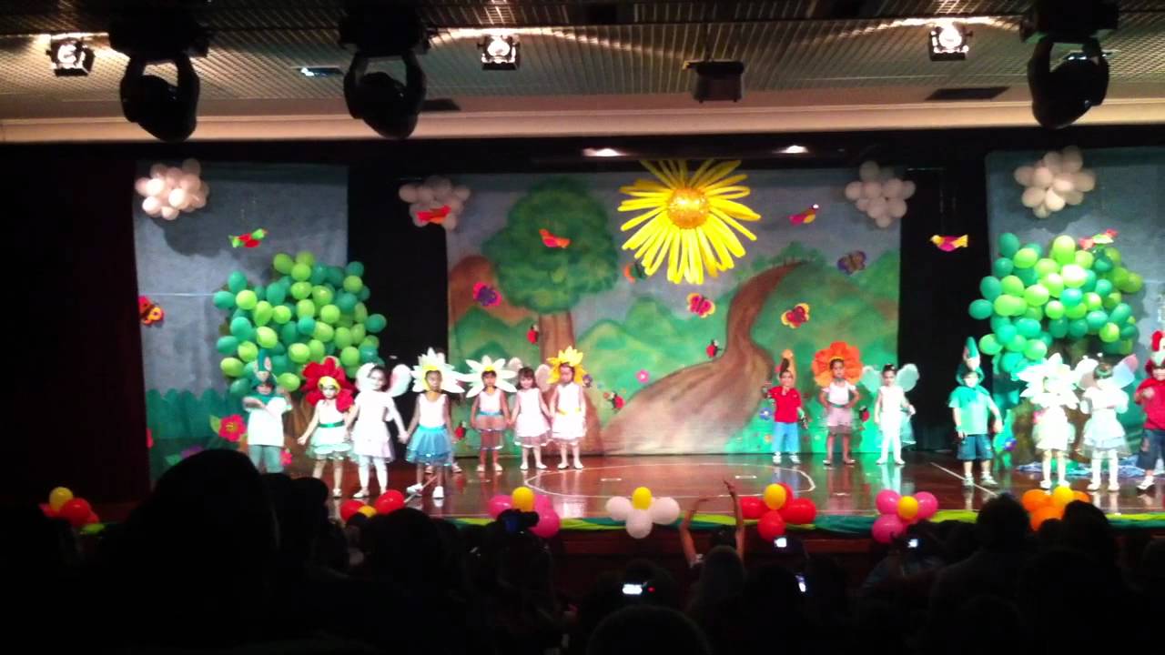 Desfile de primavera - YouTube
