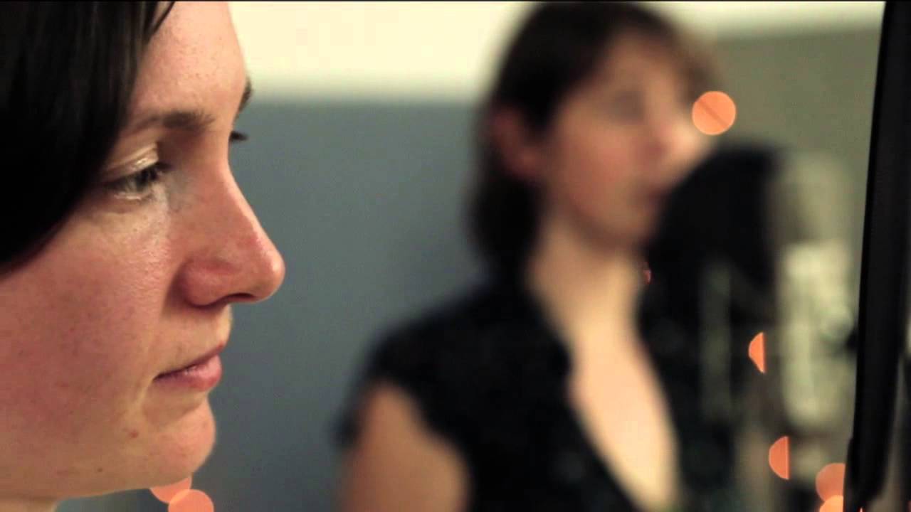 Jingle Bells by The National Jazz Trio Of Scotland - YouTube