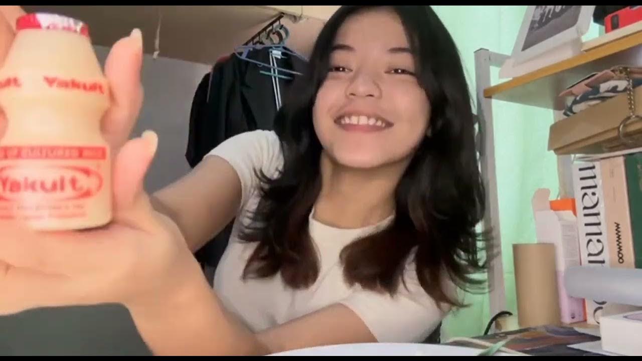 Yakult Commercial (Tekstong persuweysib) - YouTube
