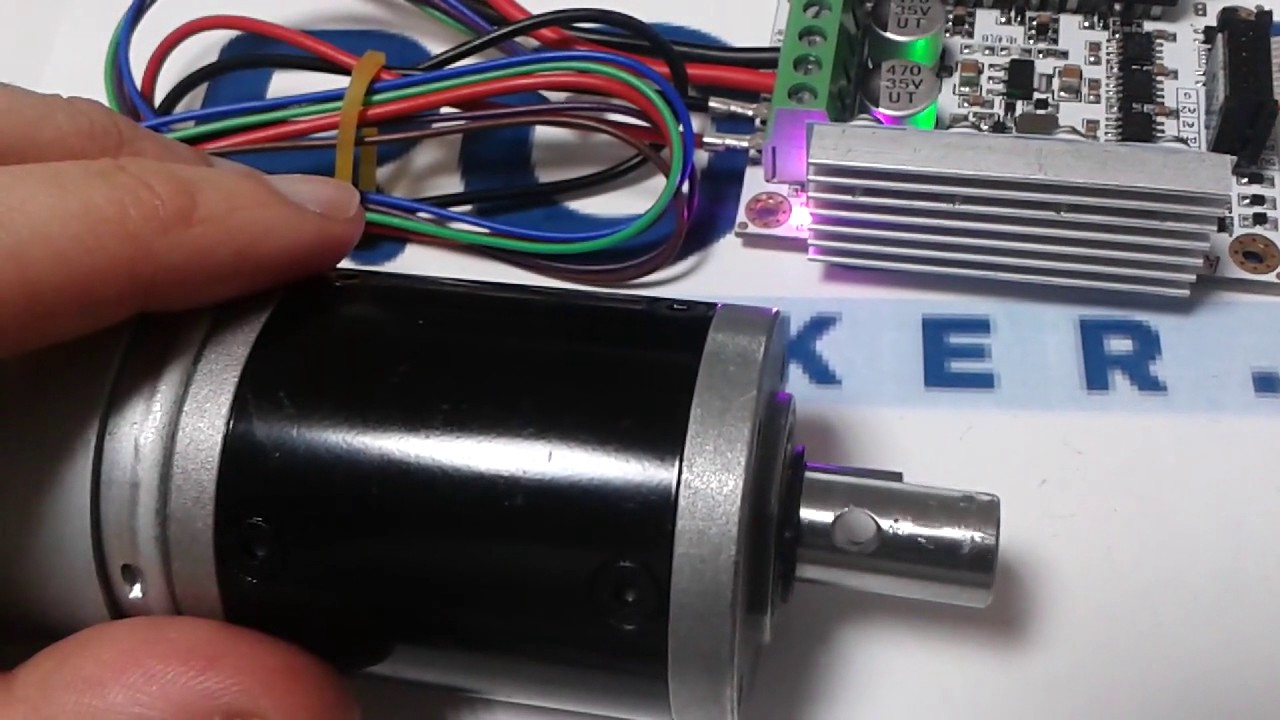 Driver 20A pour deux moteurs CC - YouTube