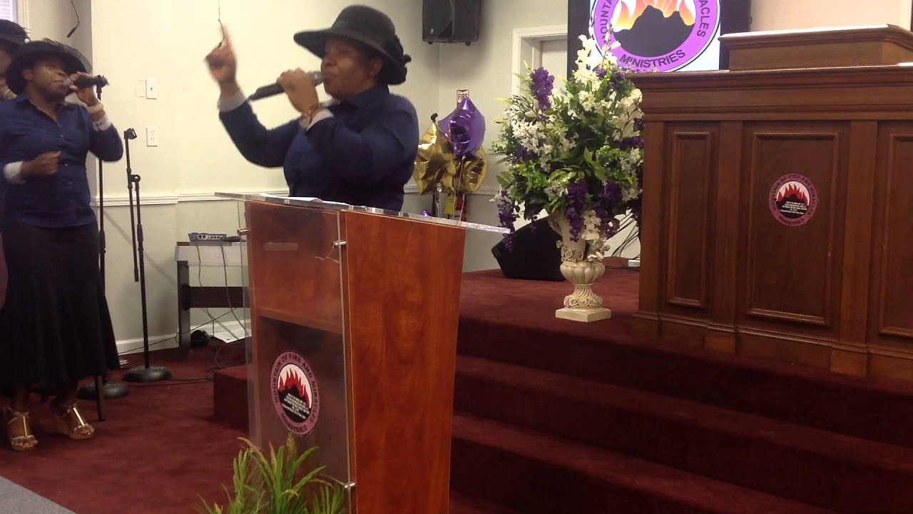 Praise And Worship - Revival Center Choir - YouTube