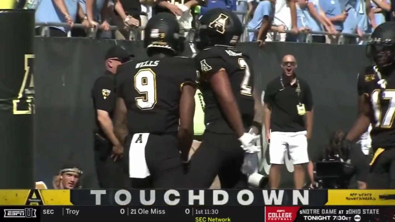 App State has LIFE after UNC takes back onside kick | North Carolina vs App State - YouTube