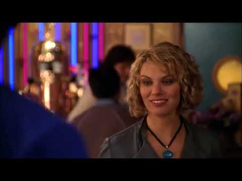 Smallville Season 5x16 Simone brainwash Clark to make out with her