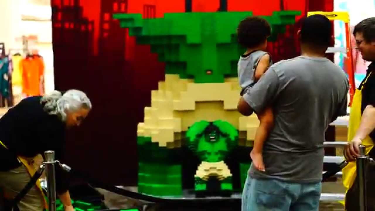Lego Hulk Building Event - Kids & Parents Working Together - YouTube