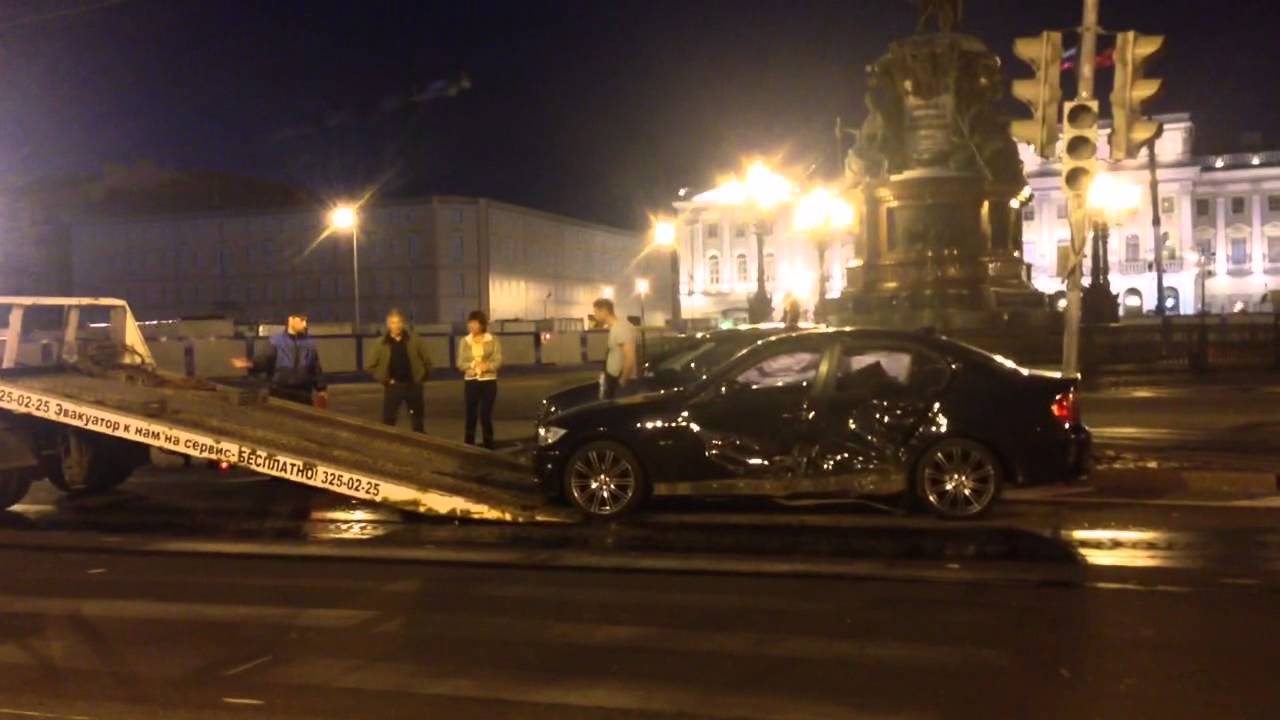 Bmw e90 crash - YouTube