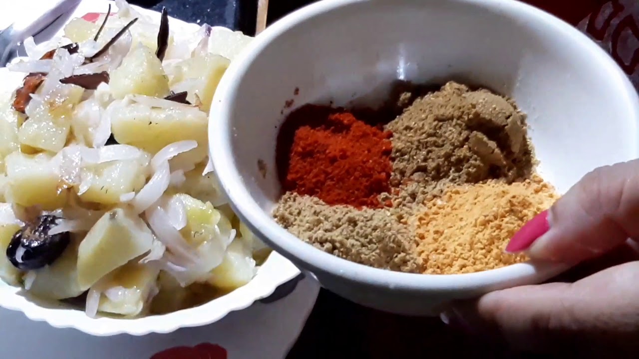Shahi Paneer | Mughlai Cuisine | Sargam & Spices - YouTube