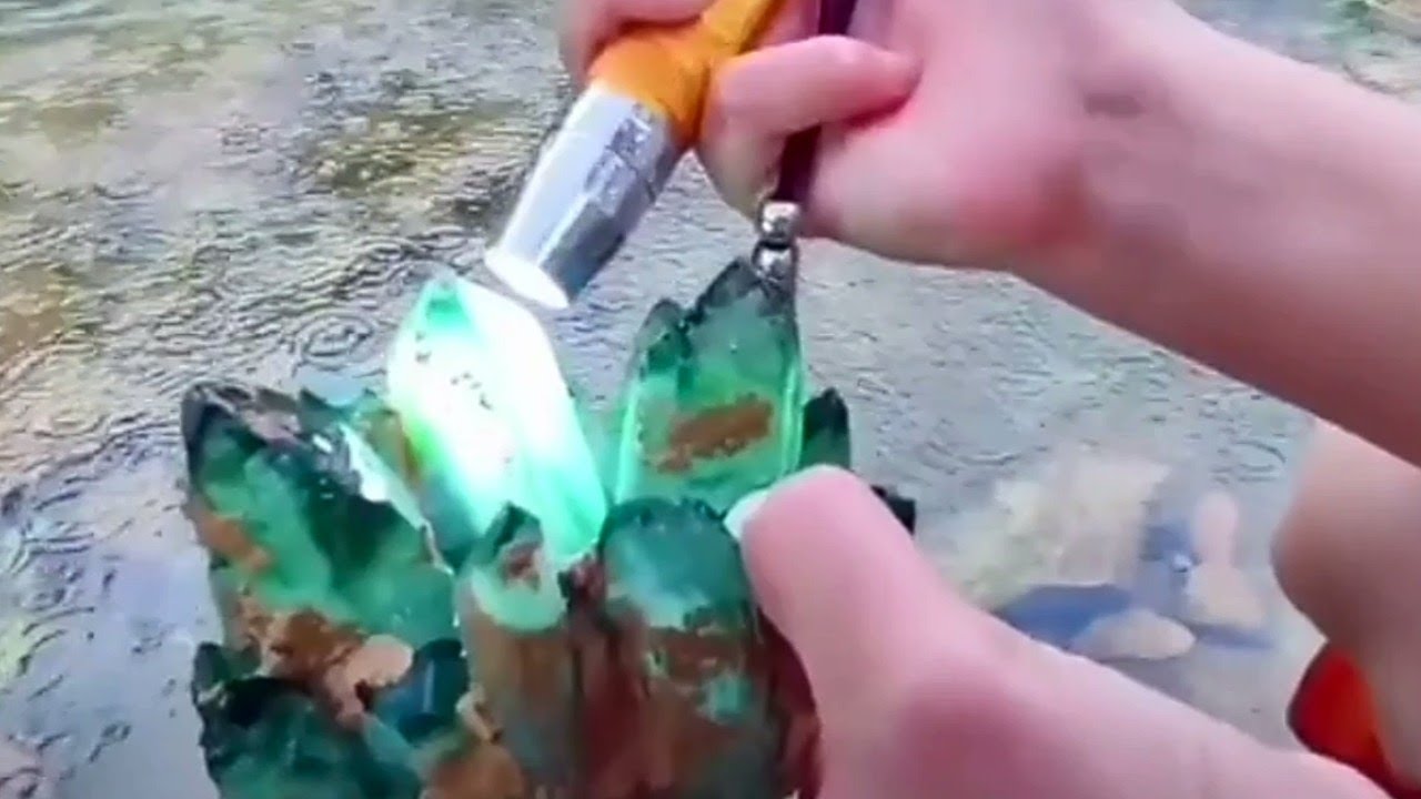 cristal verde , green crystal , lindo - YouTube