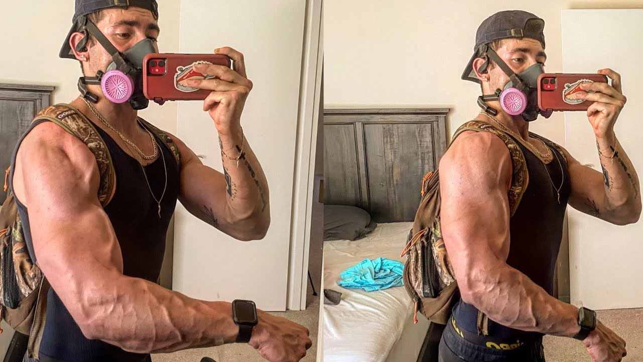 Physique BodyBuilder Flexing Arms | aesthetics | David Bloise aka ...