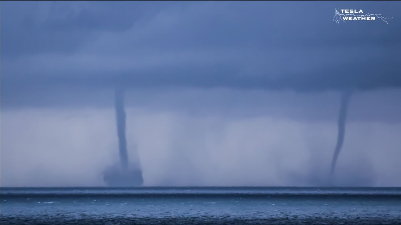 Waterspout Outbreak, 26 noviembre 2016 - YouTube