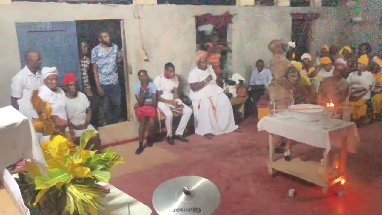 Bishop James giving the word at rev mother ricketts (night service ...