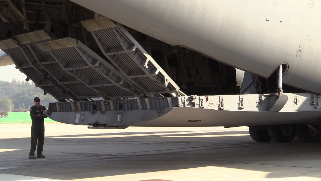 17/10/21 Seoul ADEX 2017 | 15WG/154WG C-17A Globemaster III Static ...