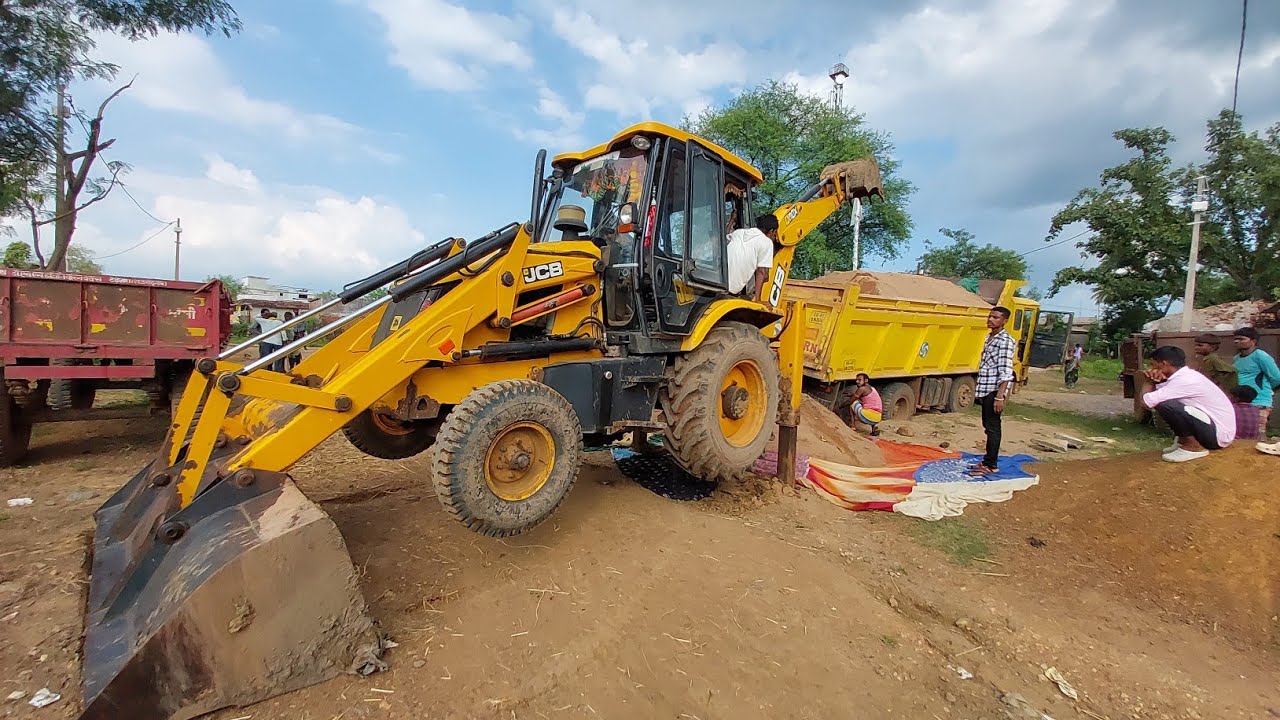 Ashok Leyland Truck Stuck In Mud Pulling Out Jcb 3dx Backhoe - YouTube