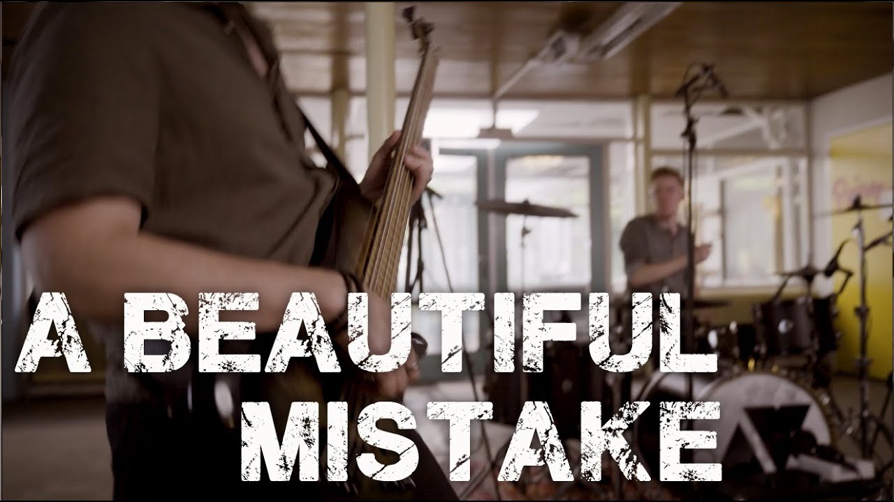 Karvel - A Beautiful Mistake (Live Sessions) - YouTube