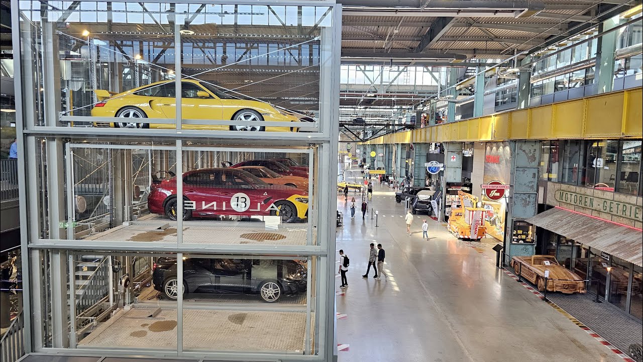 Motorworld München | walkaround - YouTube