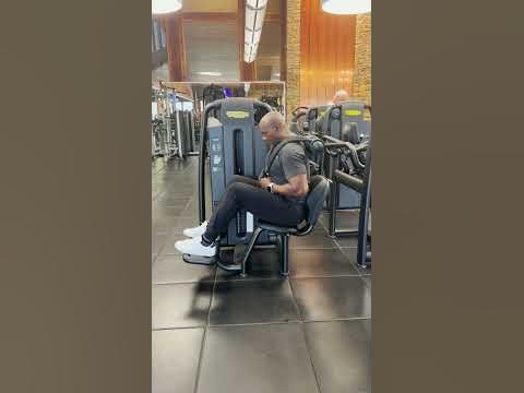 Technogym Strength | Abdominal Crunch - YouTube