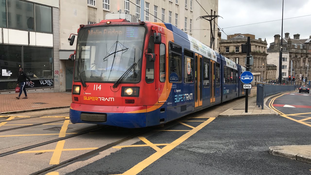 Stagecoach Supertram 114 arriving Castle Sqaure - YouTube