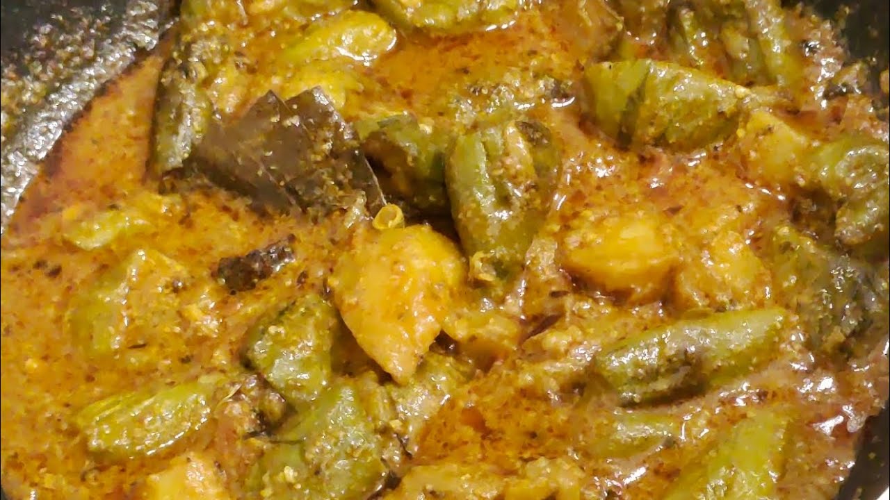 Alu potol curry / parwal sabji ki recipe / odia style - YouTube