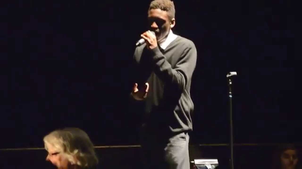 Boy with an amazing voice. - YouTube