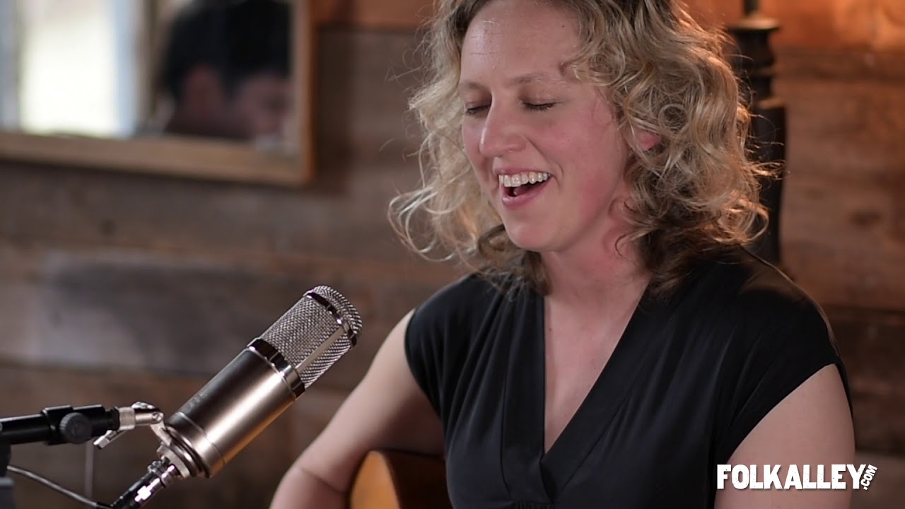 Folk Alley Sessions: Ana Egge - "White Tiger" - YouTube