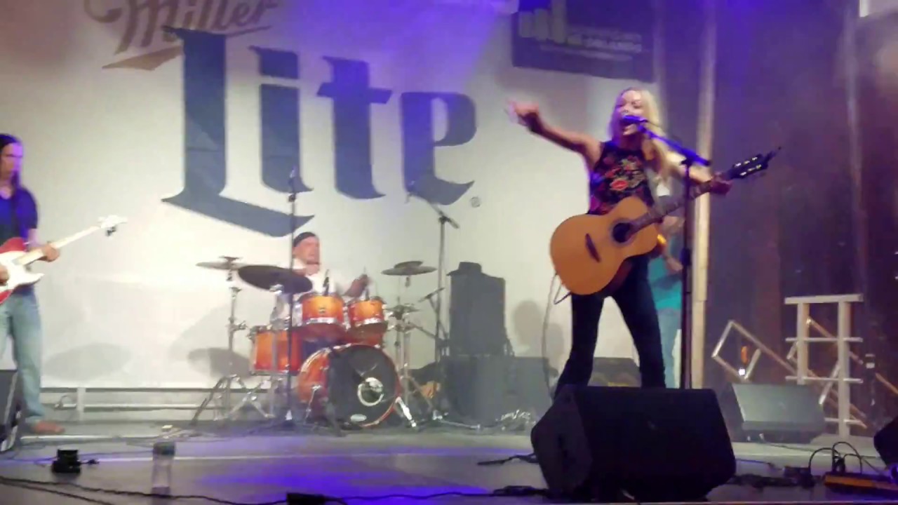 Carly Jo Jackson Band Florida Music Festival 2018 (Main Stage) - YouTube