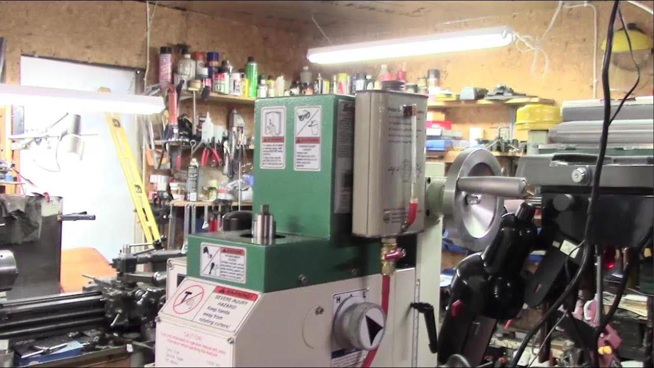 Gravity Feed Cutting Oil for the Mill - YouTube