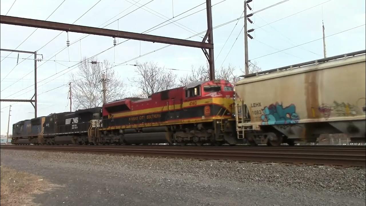 20180306 March 6 2018 CSX Q410 SD70MAC CSX 4778,C40-8W NS 8456 SD70ACe KCS 4140 Langhorne - YouTube