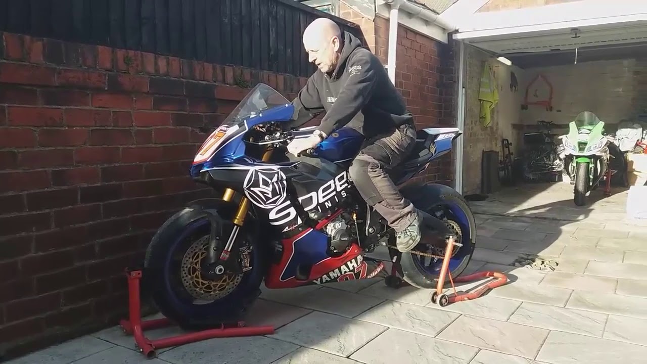 Track R1 with IRC Auto-Blipper in Conventional "Road" Shift Pattern ...