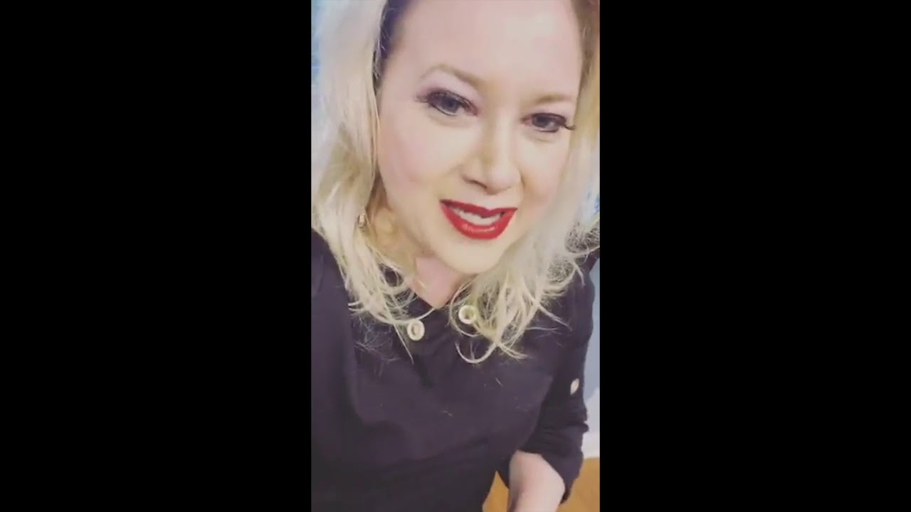 Mother Mary, Queen of My Heart with Alexis Walkenstein - YouTube