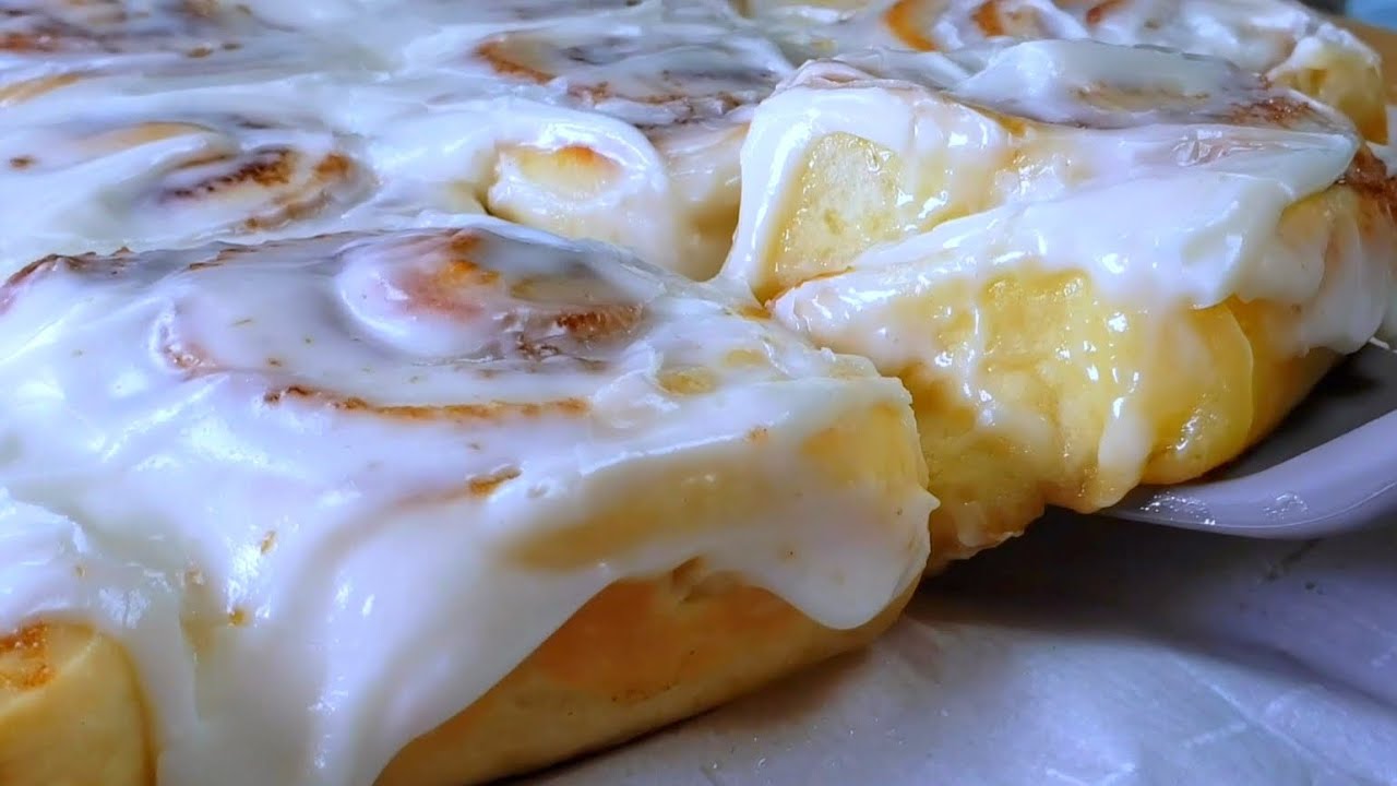 Soft FLUFFY Cinnamon Rolls that melt in your mouth! | Dreamiest Soft ...