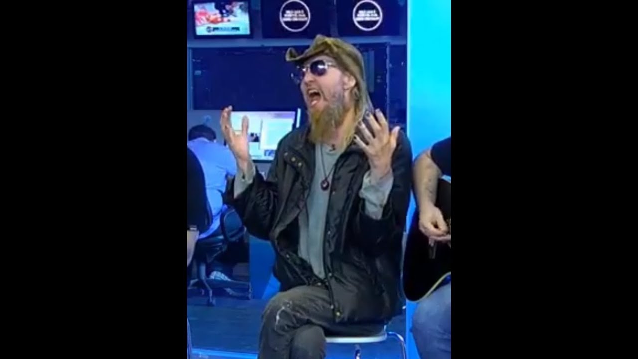 The late Warrel Dane's (Sanctuary and Nevermore) last performance ...