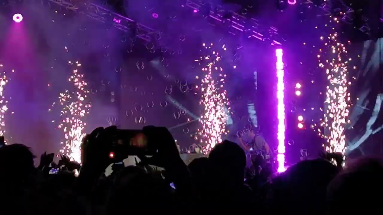 Girls Club - Marc Rebillet Warszawa Progresja 2022 - YouTube