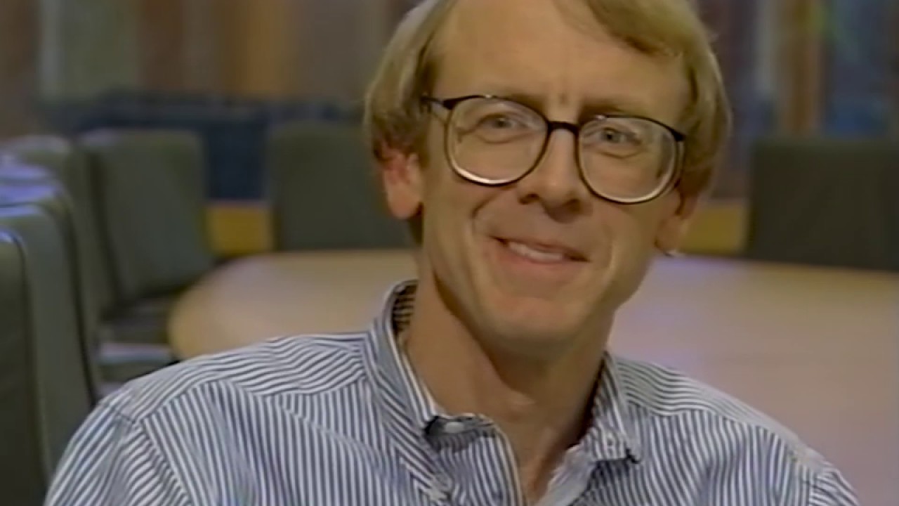 A Brief History of the Internet, Part 3: Wiring The World - YouTube