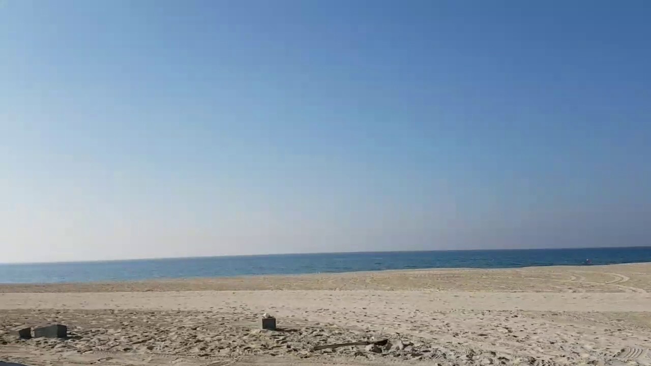Al Khan Beach - Sharjah. - YouTube