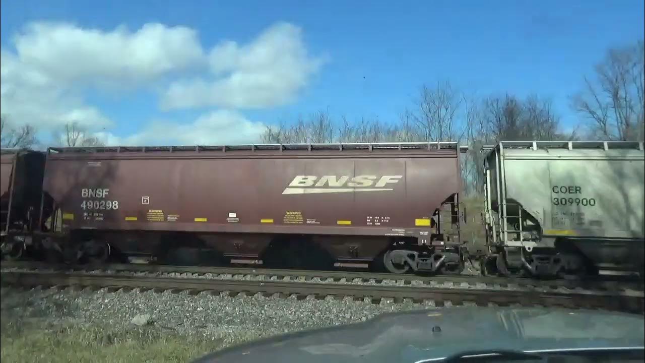 #17679 CSX G111 Loaded Grain train - YouTube