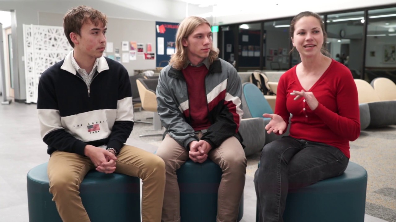 Students participate in UNM's first Creative Jam competition - YouTube