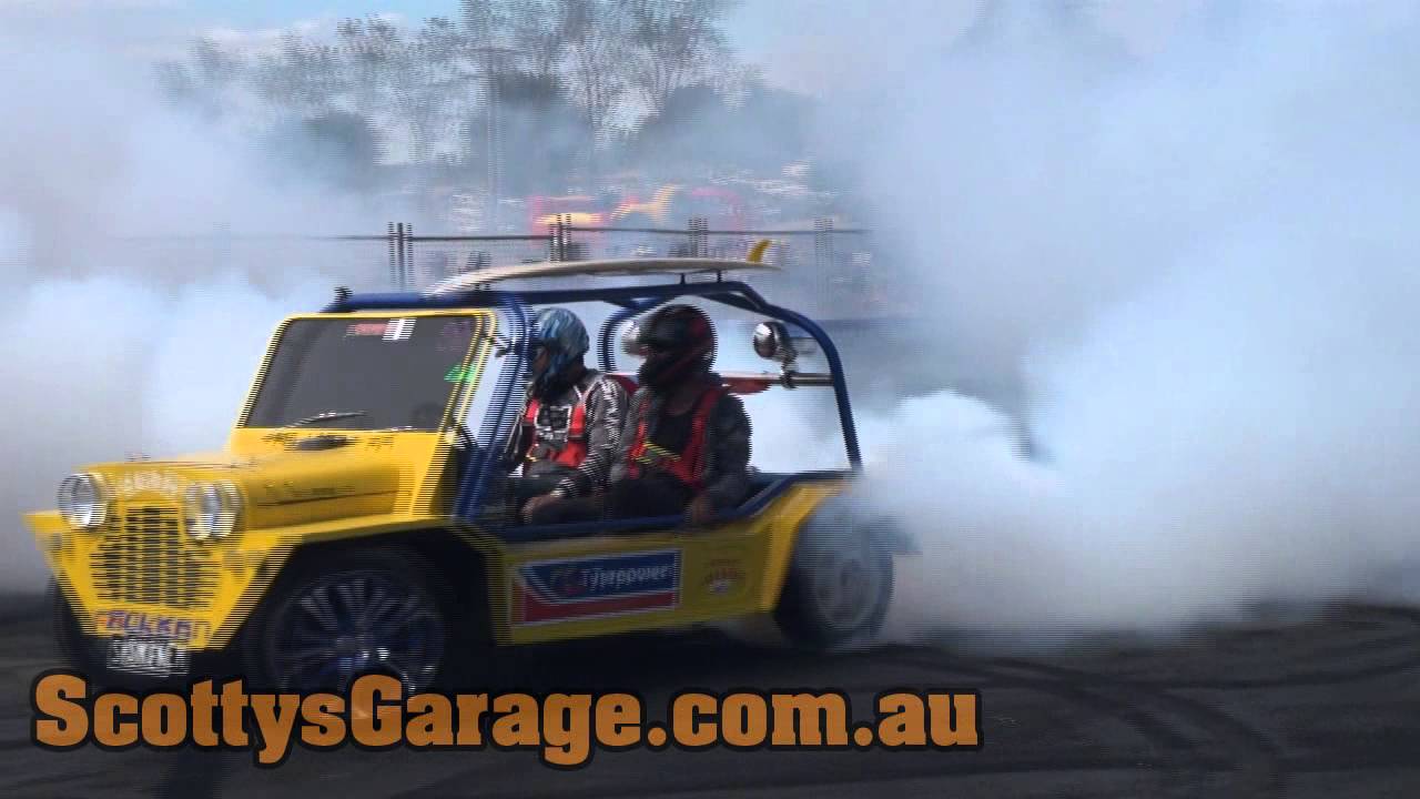 V8 Moke Burnout - YouTube