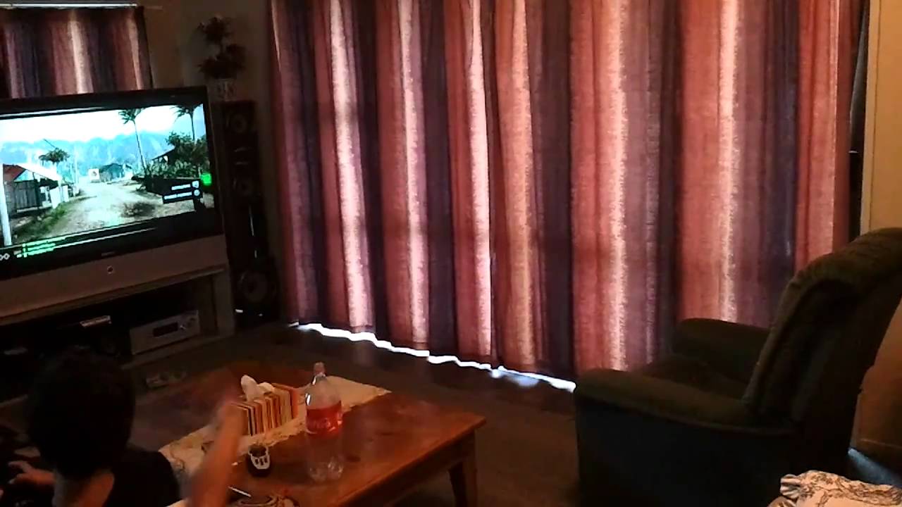 Erkan playing ping pong against the wall - YouTube