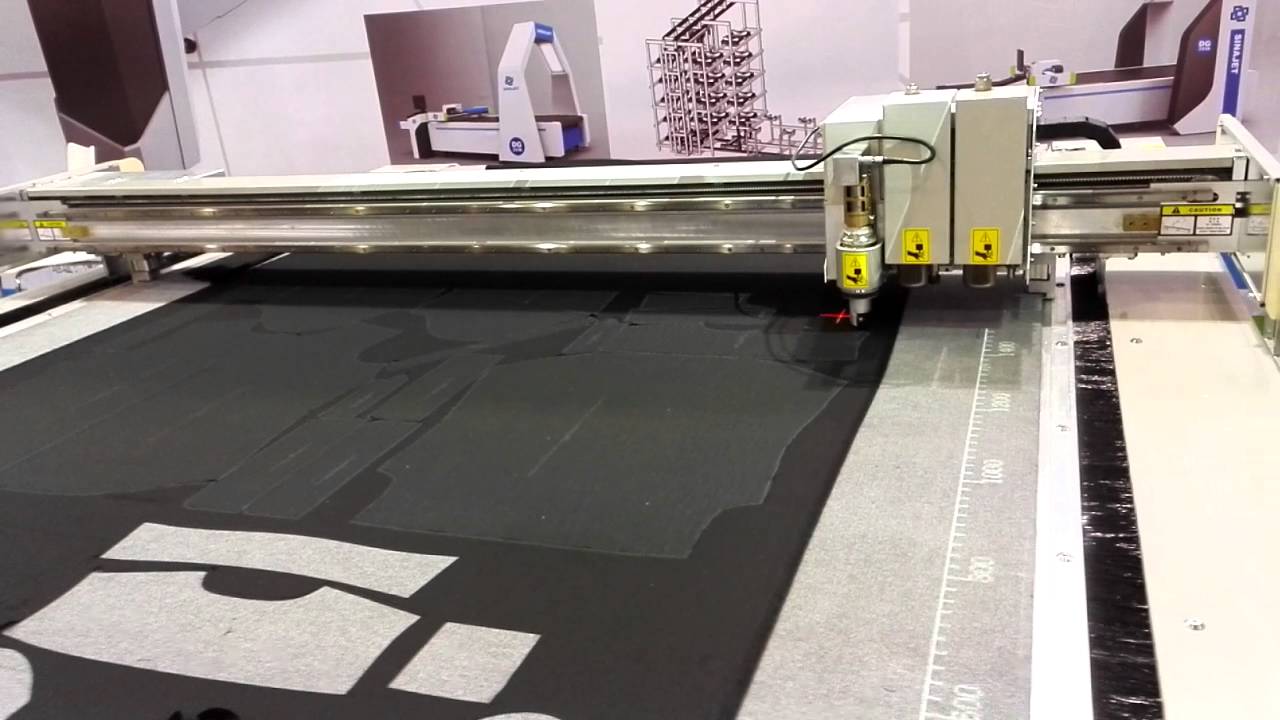 SINAJET DG2516 DIGITAL CUTTER - YouTube