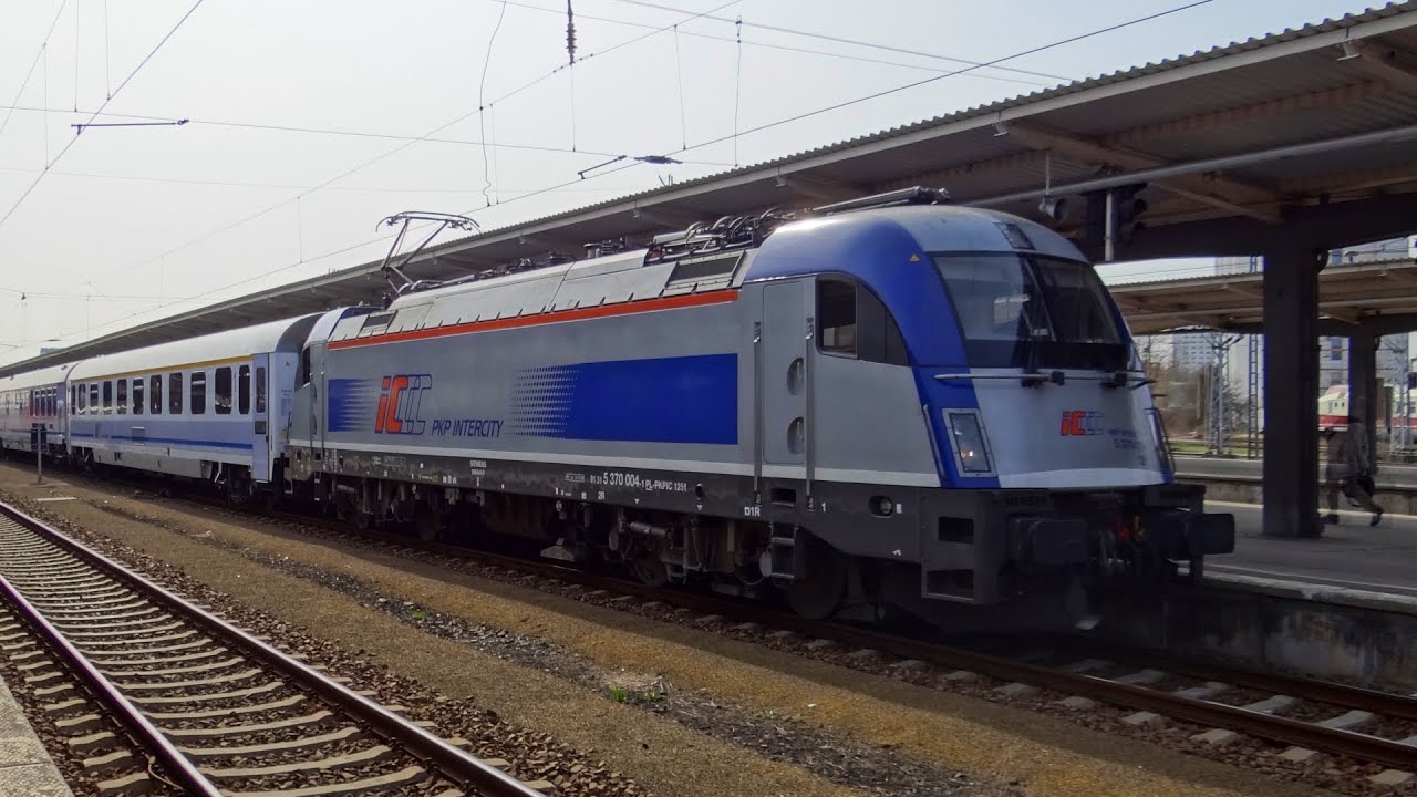 Berlin: Baureihe EU 44 (Taurus) + Eurocity in Berlin-Lichtenberg ...