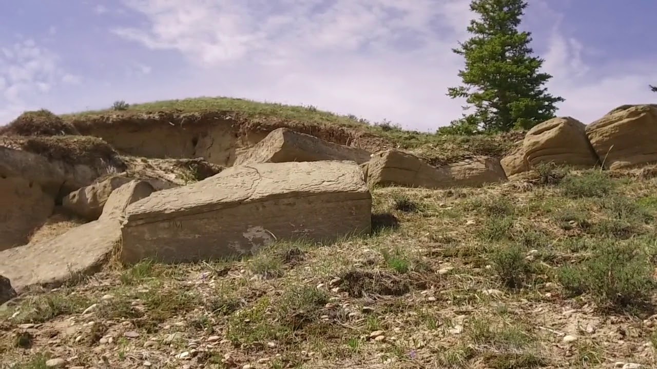 Mystery rocks of Saskatchewan - YouTube