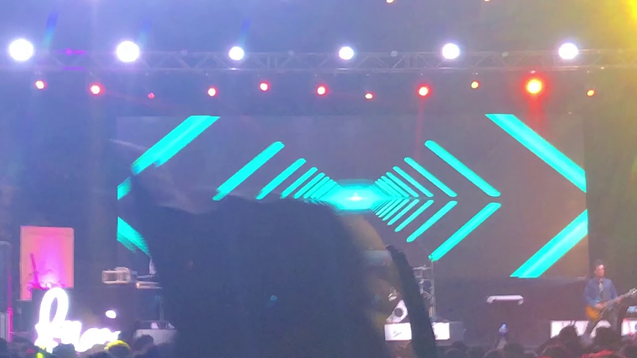 DIVINE LIVE _ Part 2 GULLY GANG - YouTube