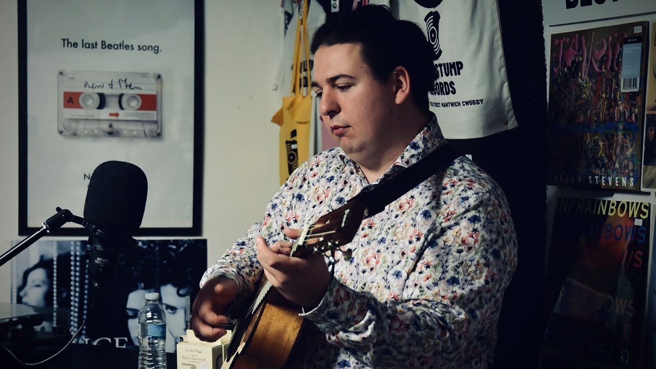 Applestump Sessions | EP13 P2 | Marc Gallagher - Candlelight - YouTube